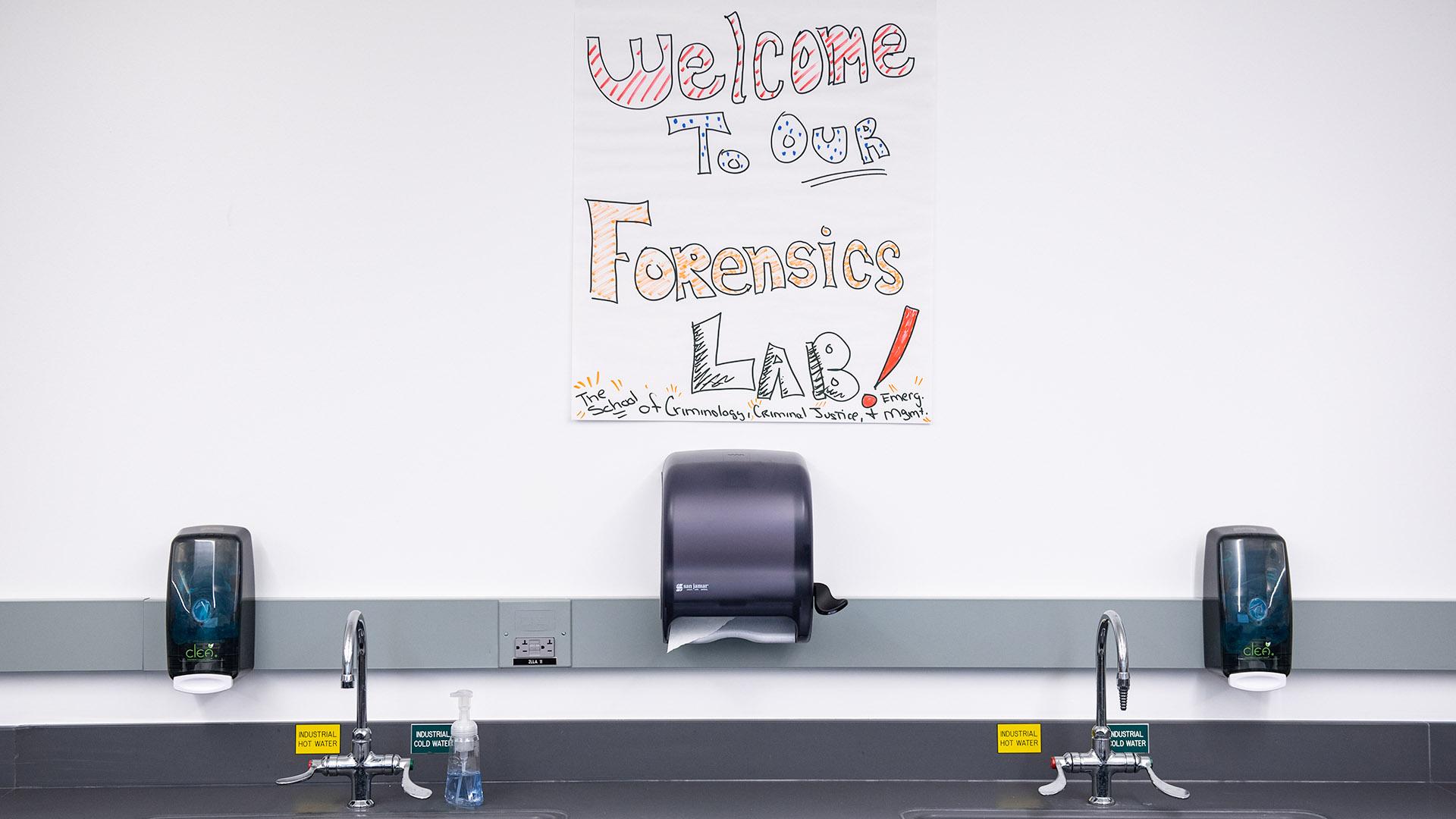 Students solve forensic mysteries in CSI Lab | California State ...